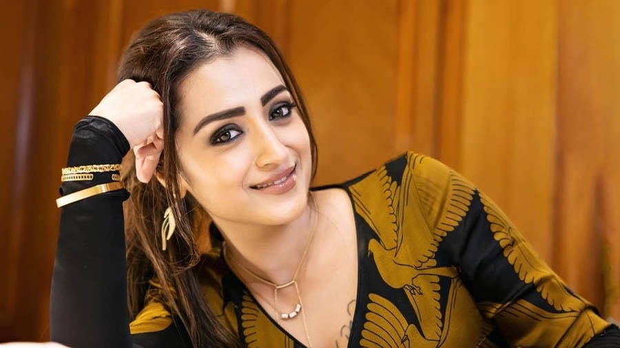 Trisha Krishnan: The Enduring Charm of Tamil Cinema - Cinema Rumble